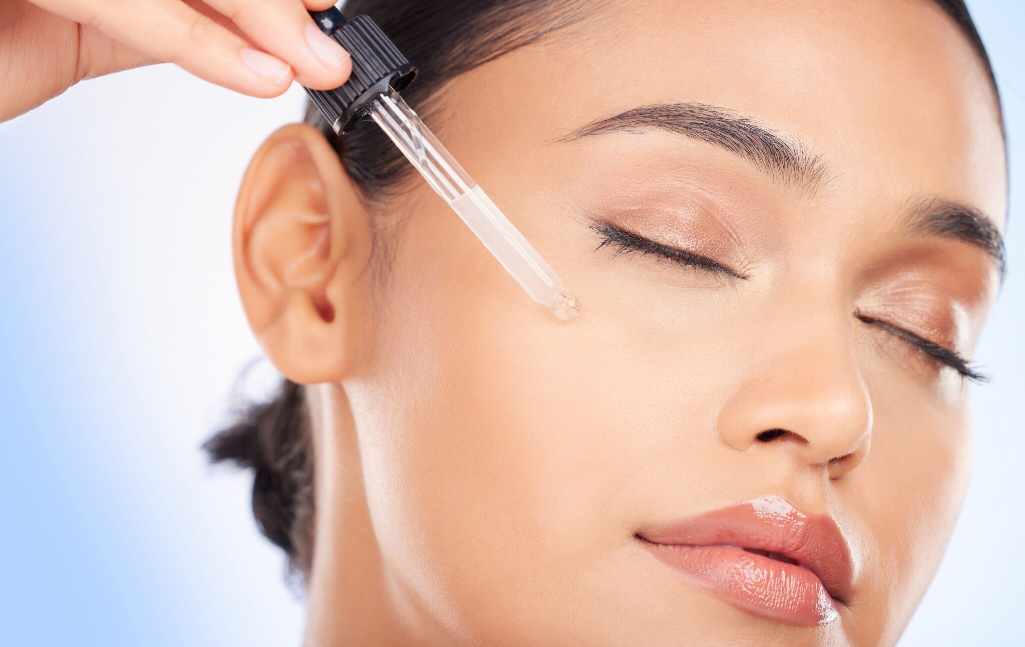 Achieve a Lasting Matte Finish Without Drying Skin